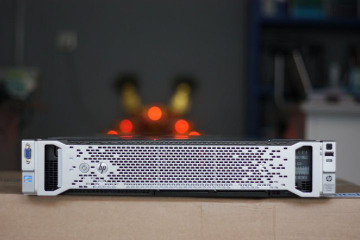 HP DL380 G8 Unbox – Implementer Limited